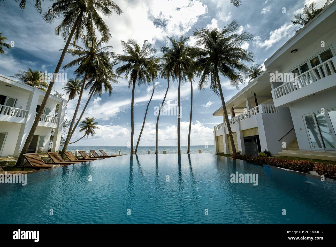 Exotic swimming pool Stock Photo - Alamy