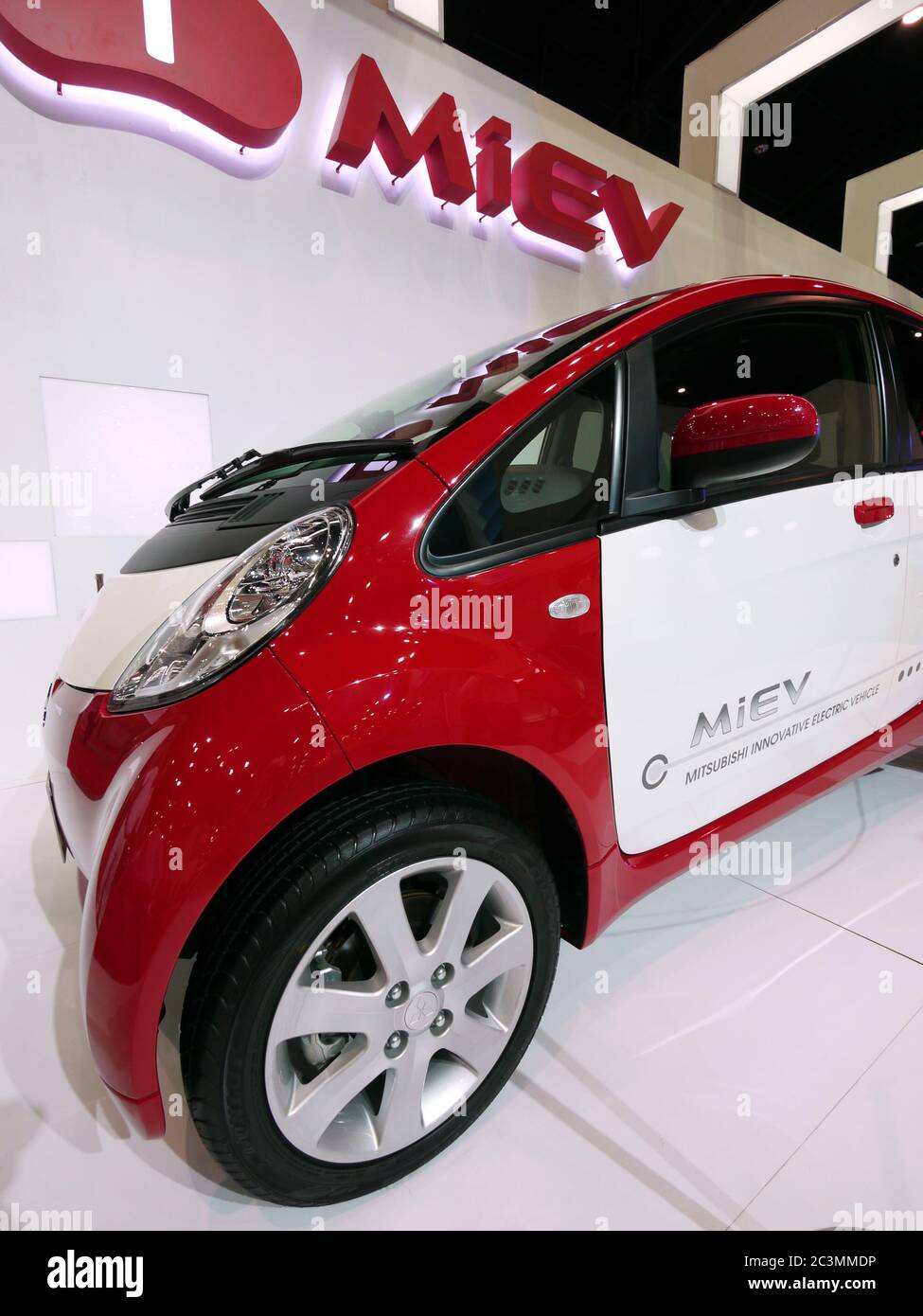 Mitsubishi electric motor hi-res stock photography and images - Alamy