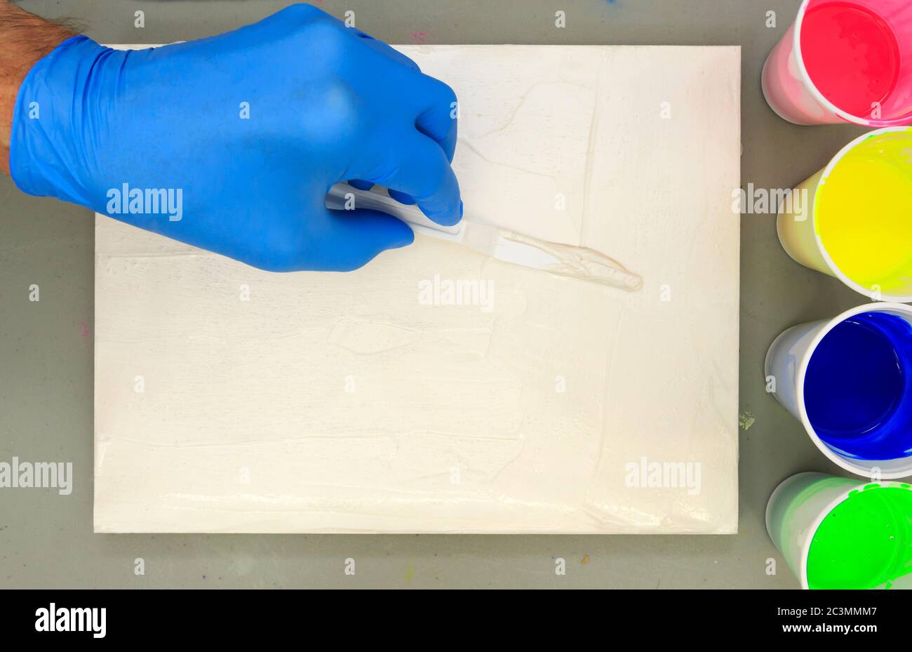 Acrylic pour painting hi-res stock photography and images - Alamy