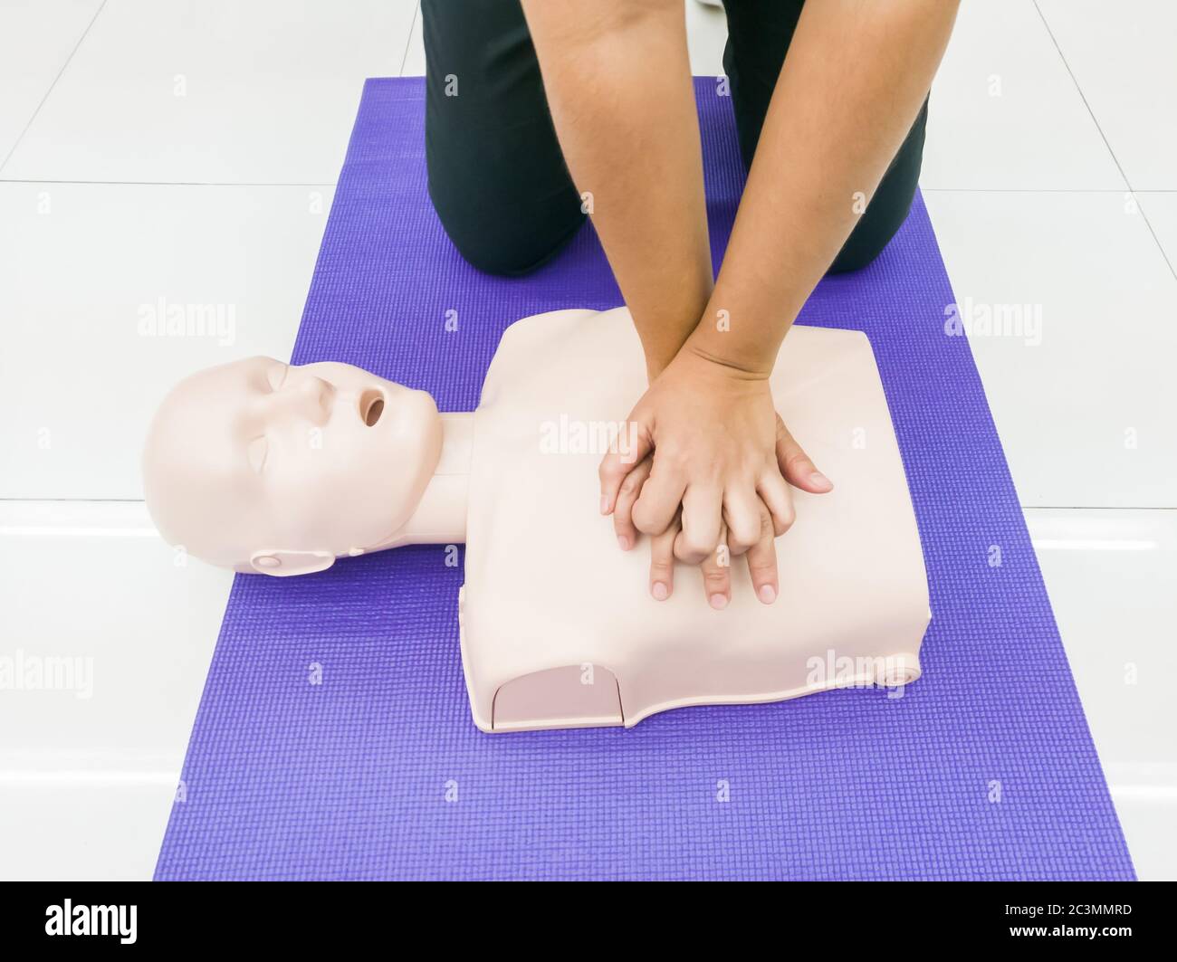 Cpr training doctor hi-res stock photography and images - Alamy
