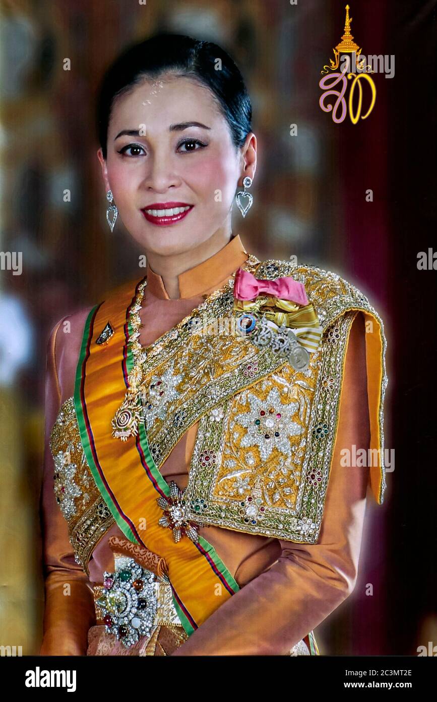 Queen of thailand hi-res stock photography and images - Alamy