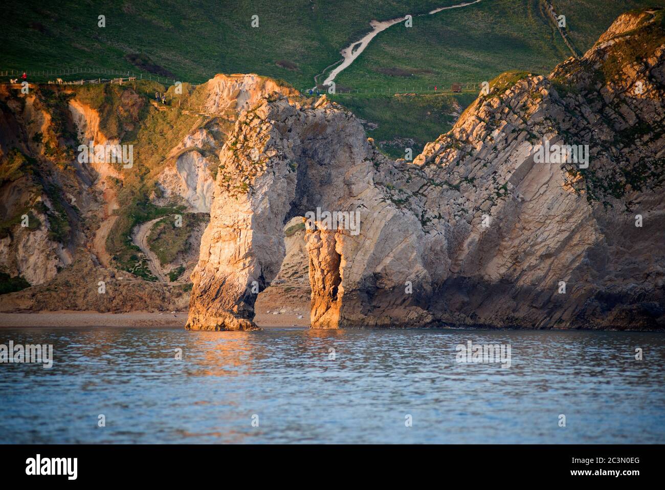 The rock arch of Durdle Door on the Jurassic Coast World Heritage Site ...