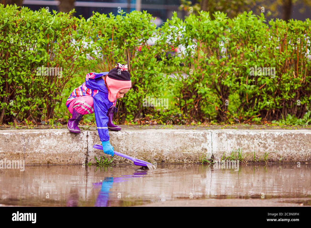 Pour muddy water in water hi-res stock photography and images - Alamy