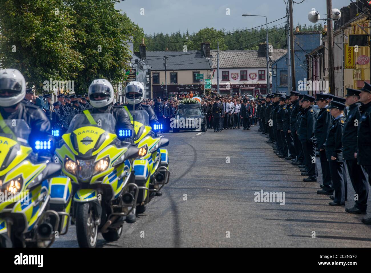 Garda funeral hi-res stock photography and images - Alamy