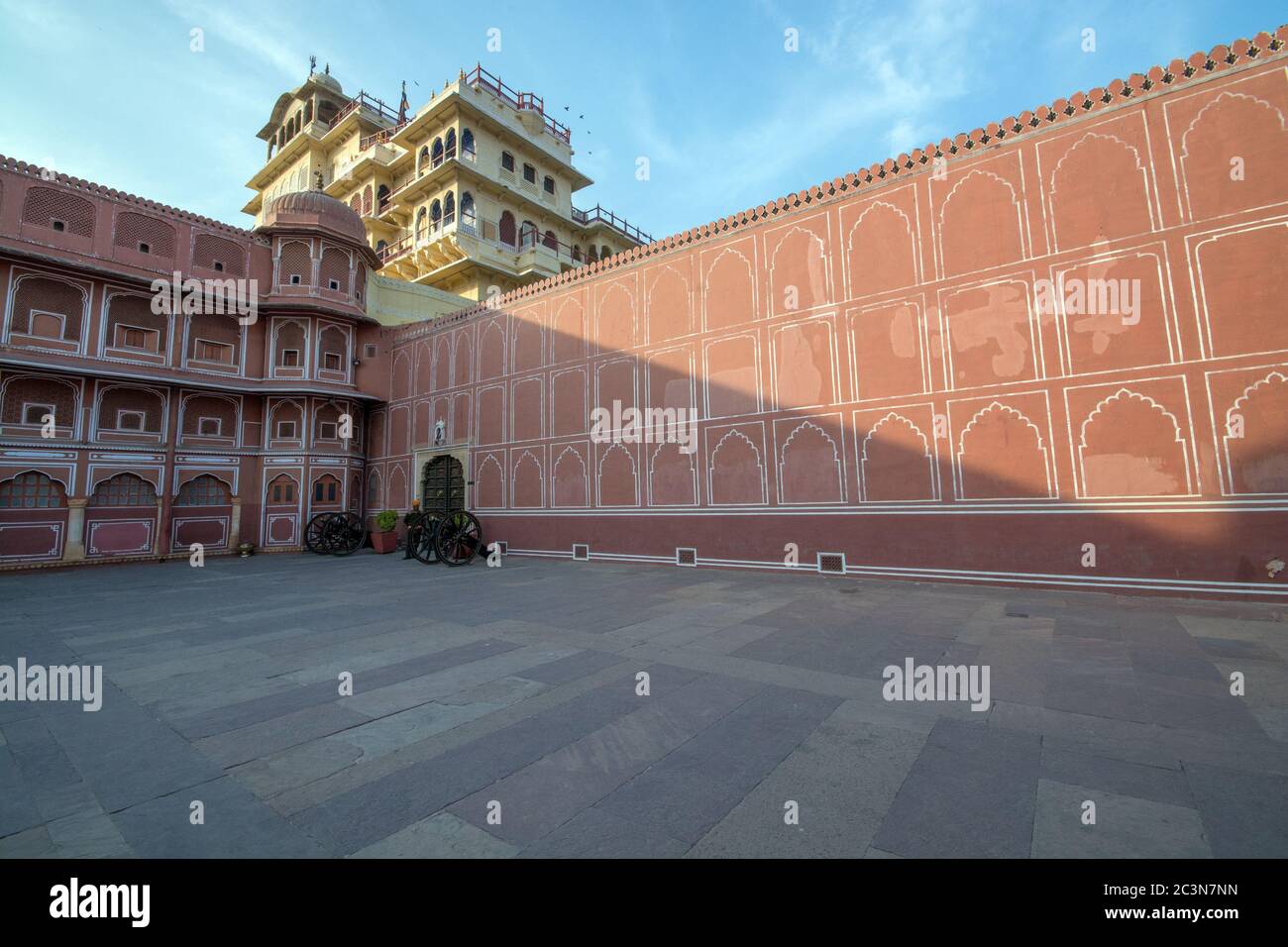 Jaipur city wall gate hi-res stock photography and images - Alamy