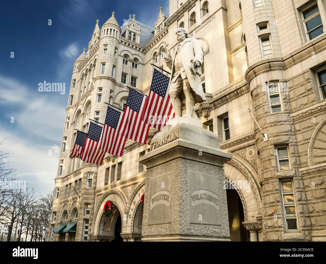 Old Post Office building with Benjamin Franklin Statue Stock Photo - Alamy