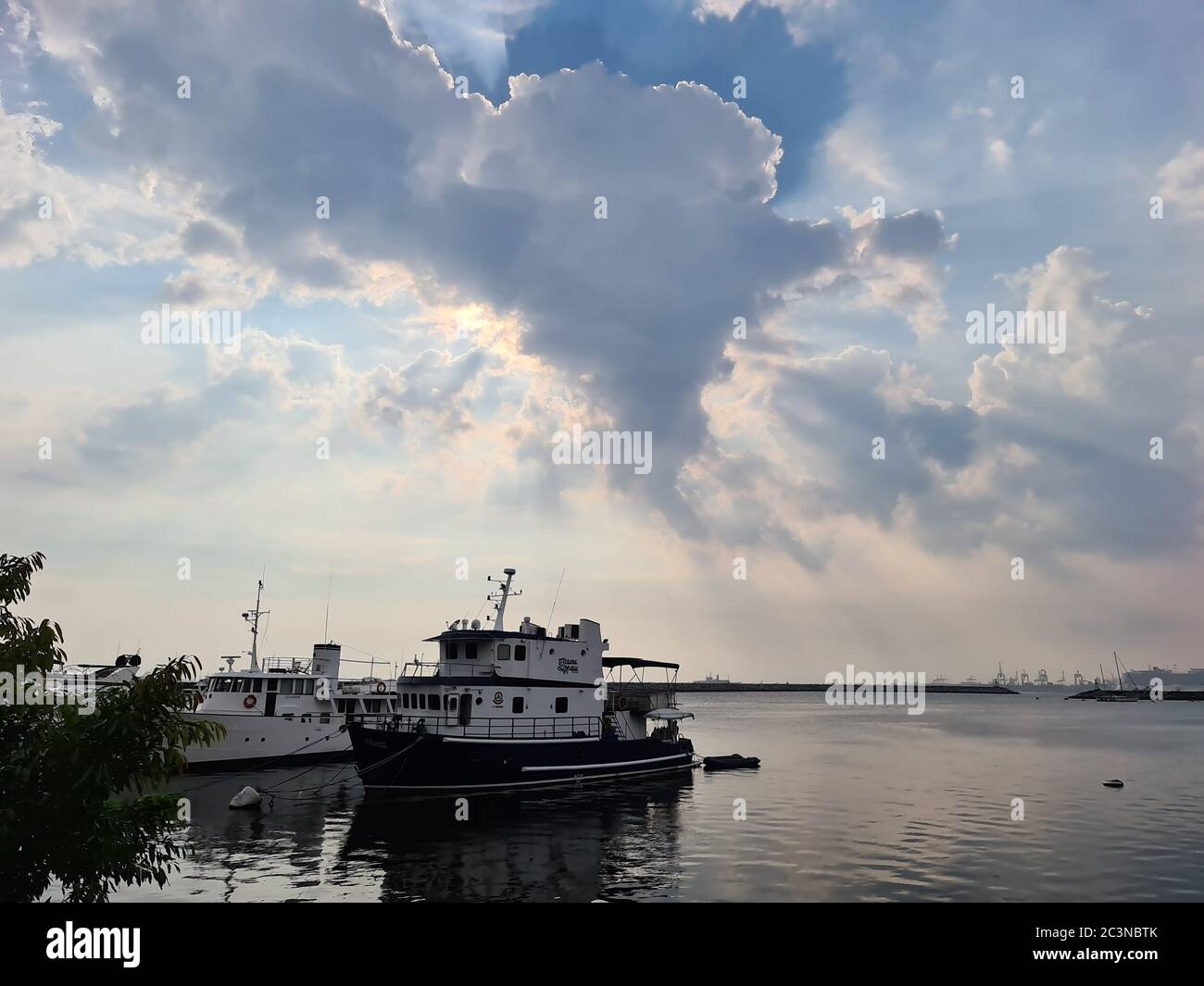 Manila, Philippines. 21st June, 2020. Clouds covering the annular solar ...