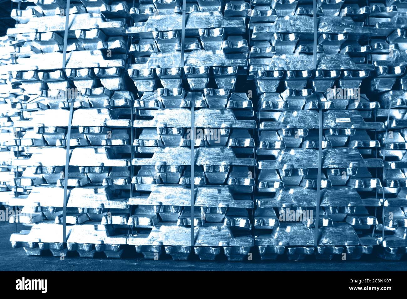 Aluminium ingot hi-res stock photography and images - Alamy