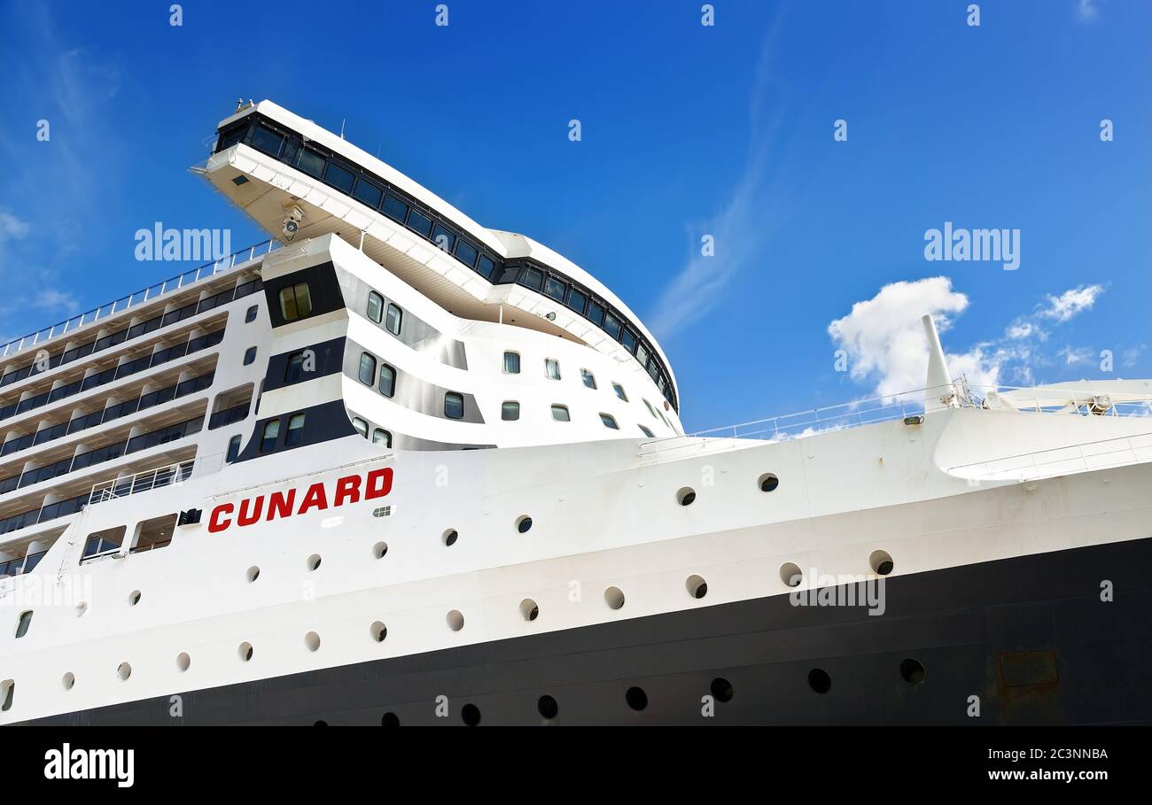 Luxury ship passenger closeup hi-res stock photography and images - Alamy