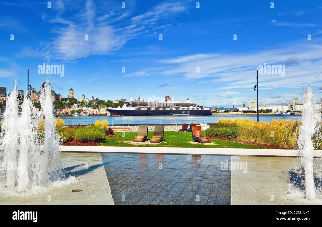 Quebec port cruise ship hi-res stock photography and images - Alamy