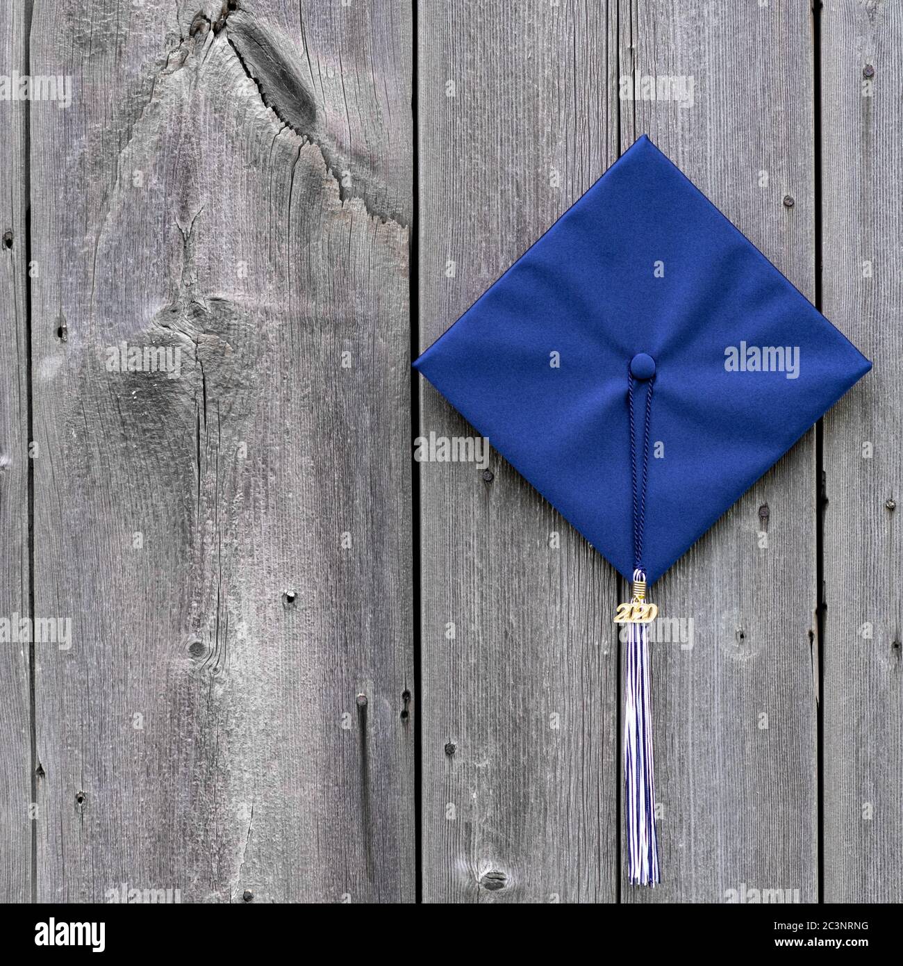 College cap overhead hi-res stock photography and images - Alamy