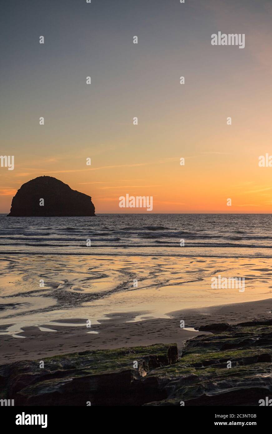 Strand of light hi-res stock photography and images - Alamy