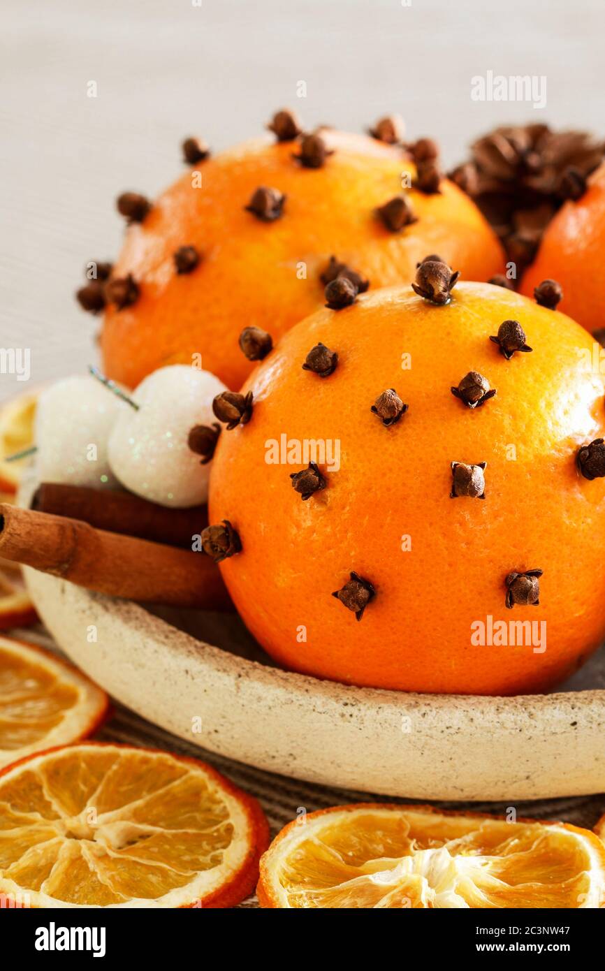 Orange pomander balls hi-res stock photography and images - Alamy