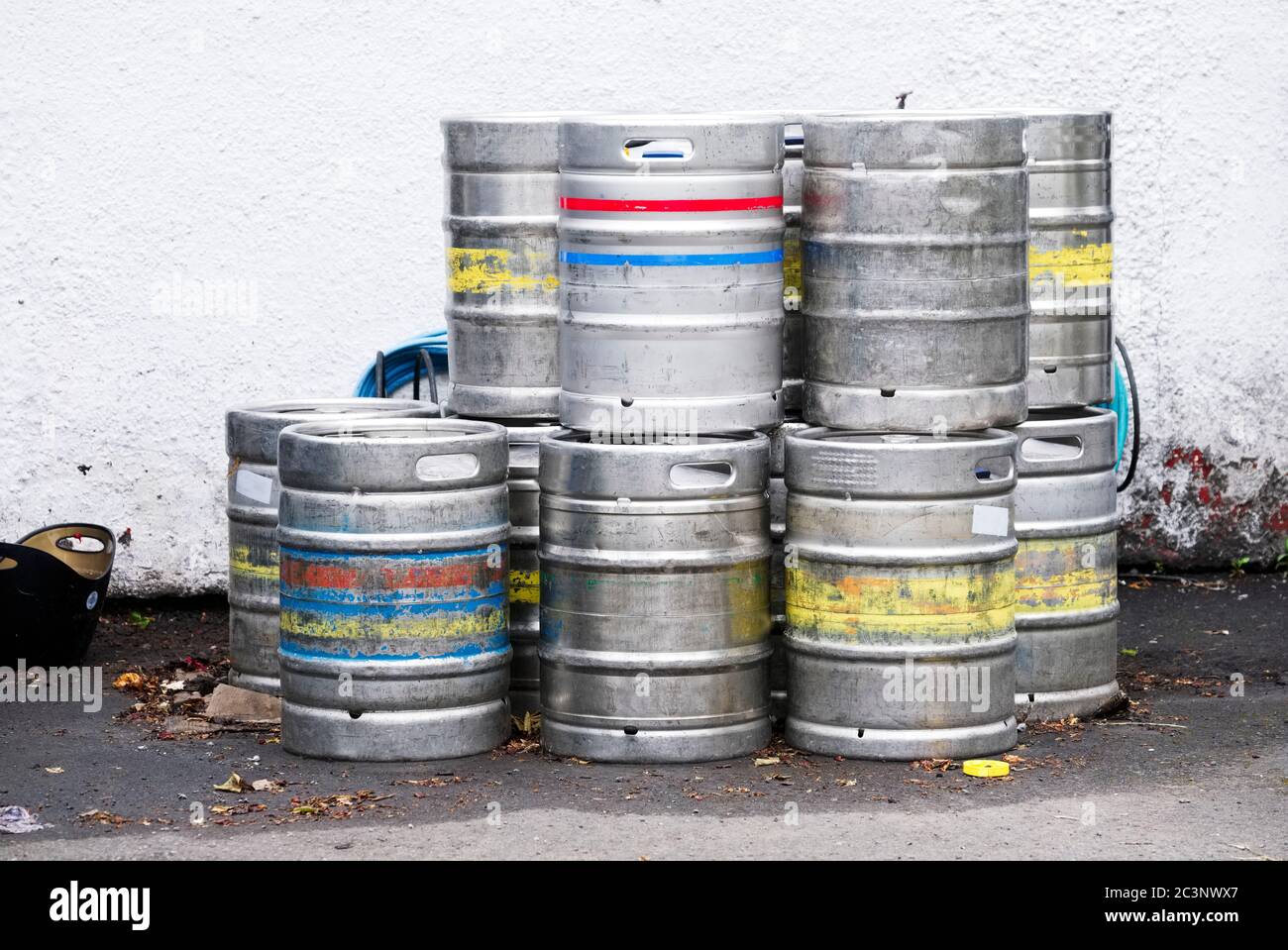 Beer kegs in brewery hi-res stock photography and images - Alamy