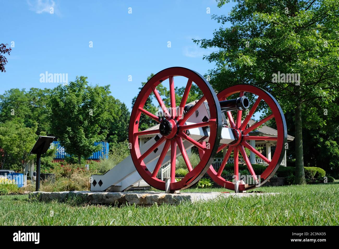 Revolutionary war artifacts hi-res stock photography and images - Alamy