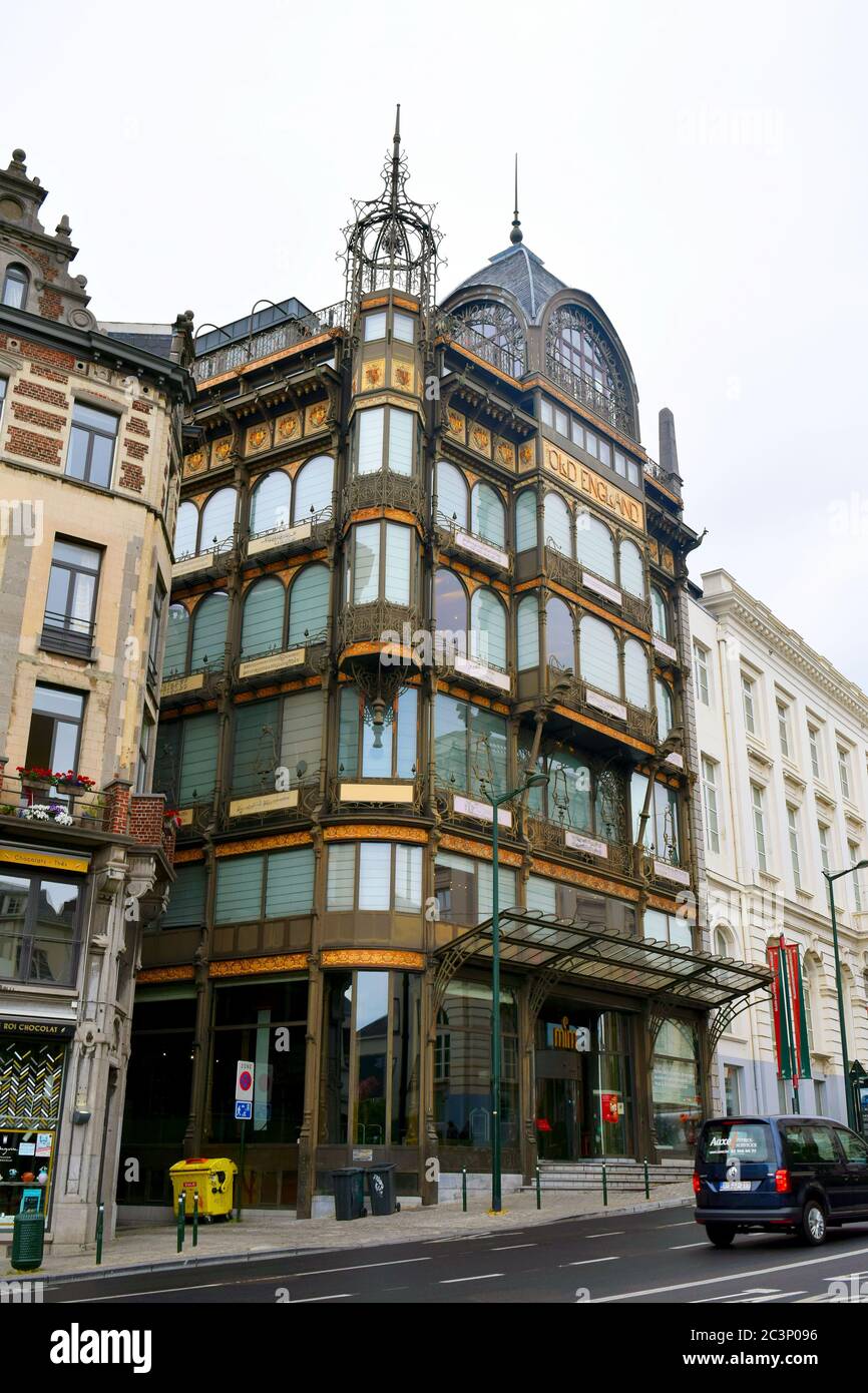 Brussels musical instruments museum hi-res stock photography and images ...