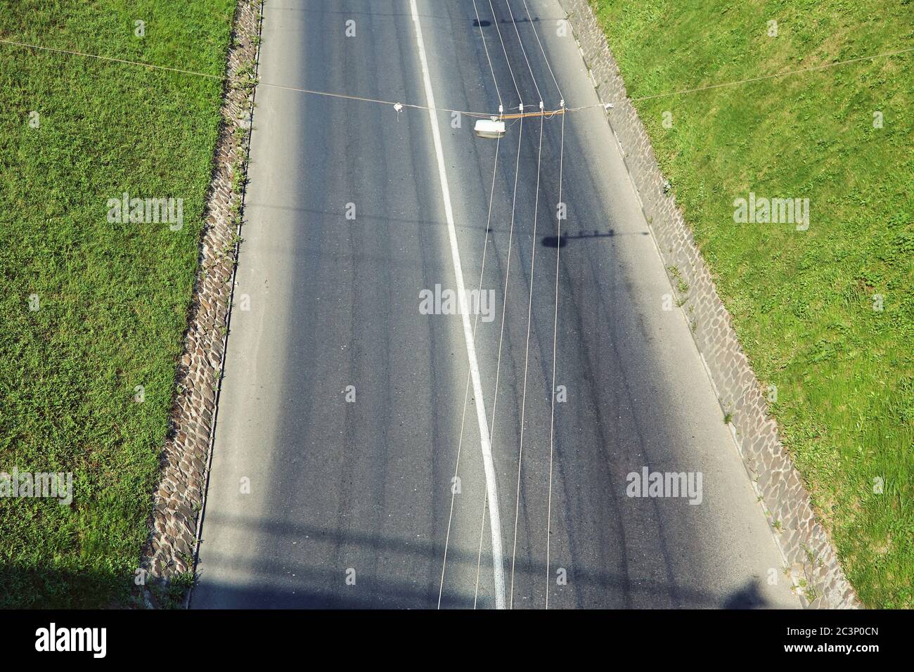 motorway in a city. Empty road without cars Stock Photo - Alamy