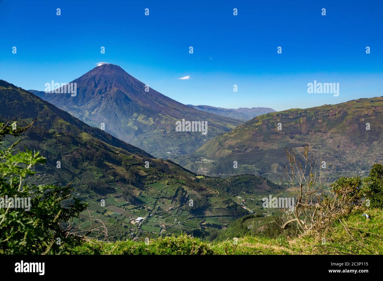 Tungurahua vulcano in Ecuador Stock Photo - Alamy