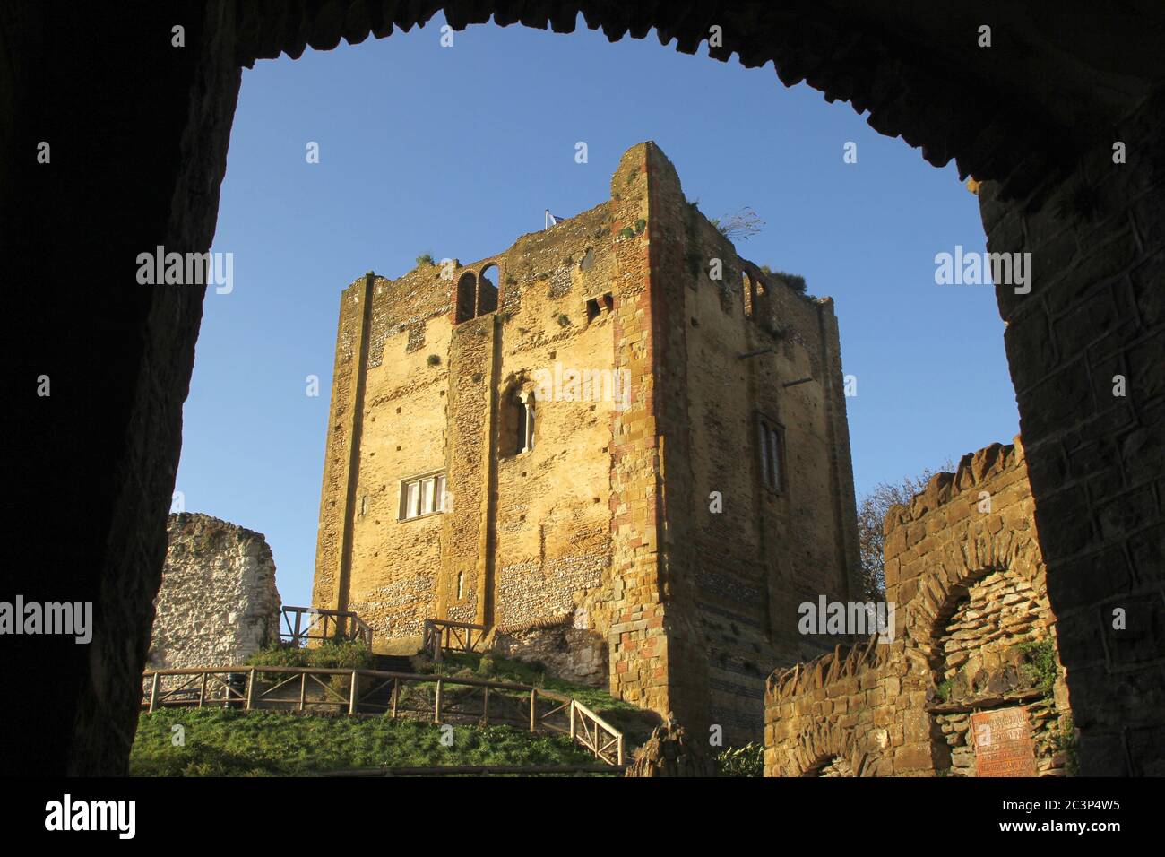 Medieval guildford castle hi-res stock photography and images - Alamy