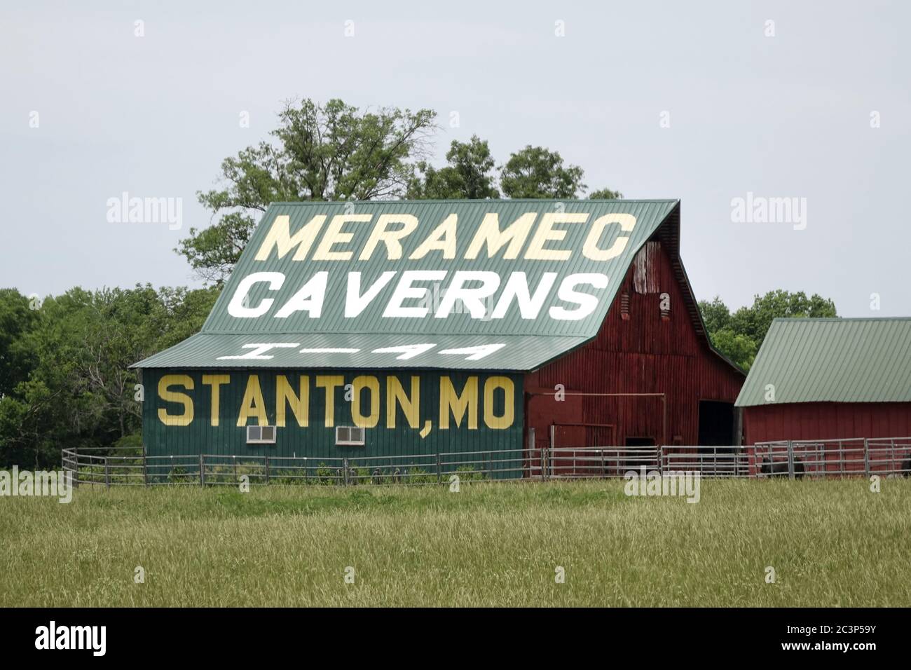 Barn advertisement hi-res stock photography and images - Alamy