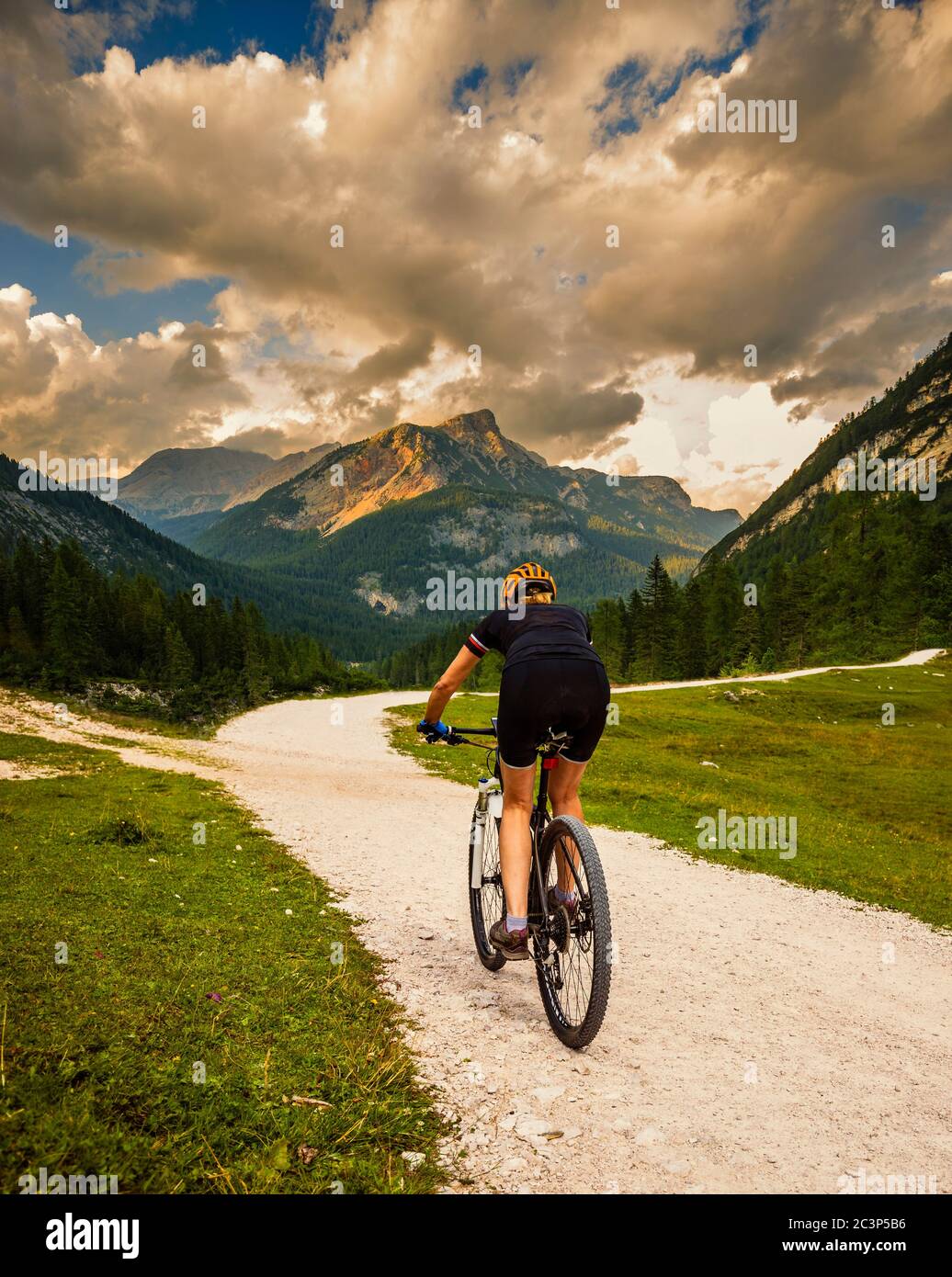 Cycling tourist mtb cyclist hi-res stock photography and images - Alamy