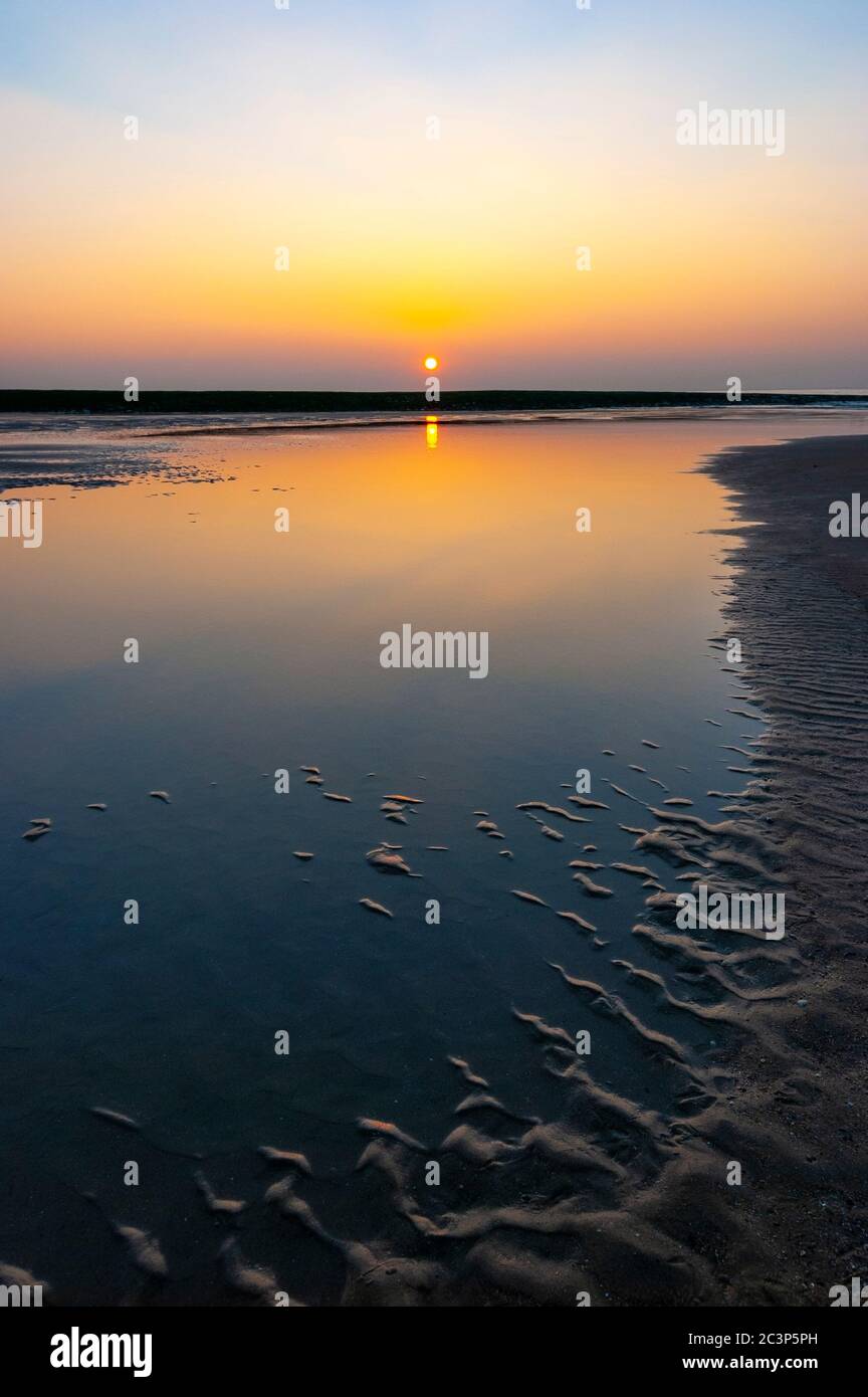 Sand ripples on beach hi-res stock photography and images - Alamy