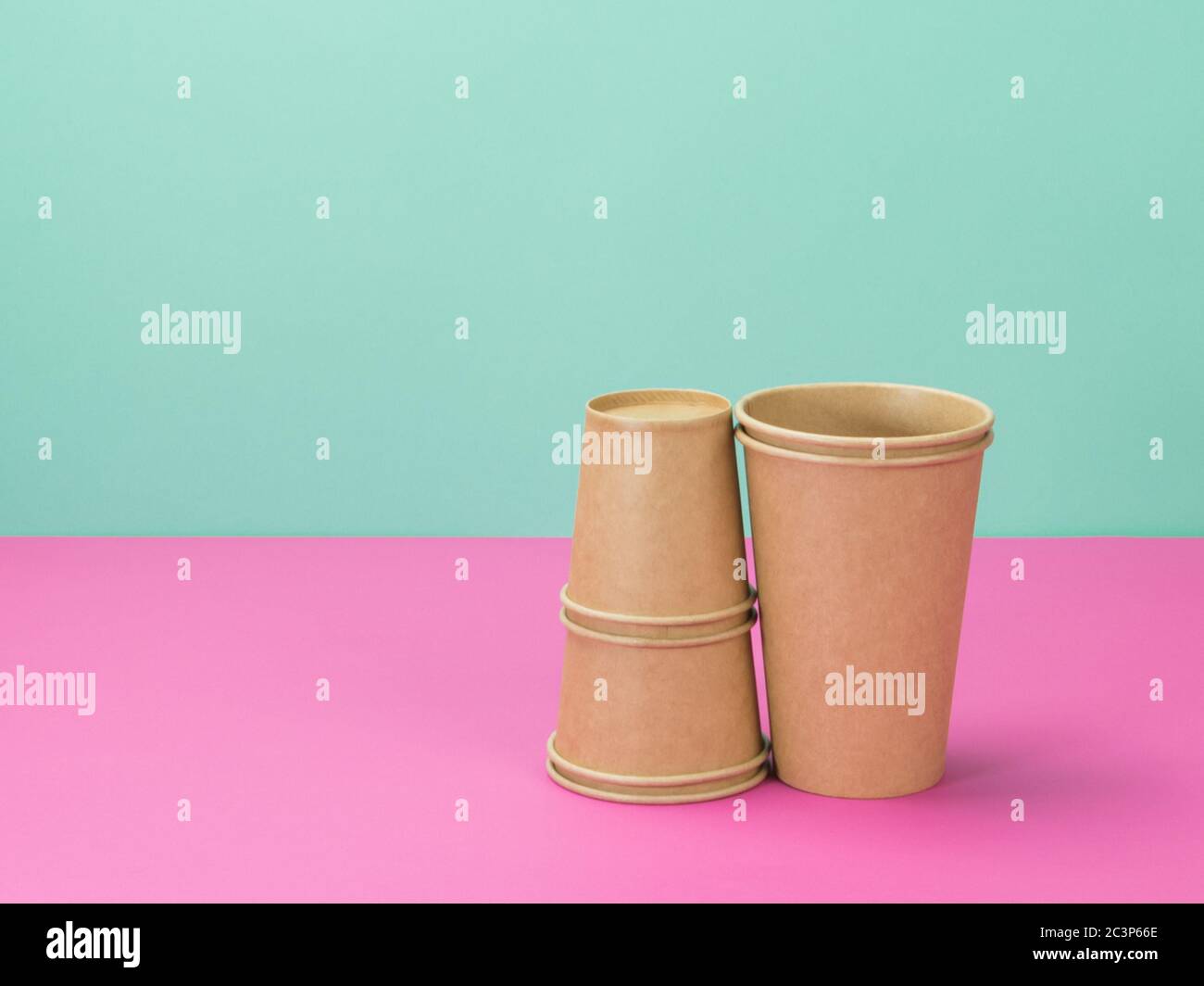 Pink takeaway coffee cups hi-res stock photography and images - Alamy