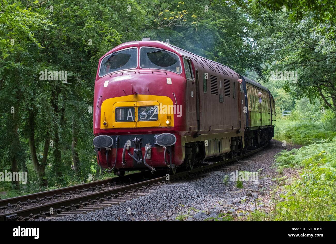 Greyhound warship class hi-res stock photography and images - Alamy
