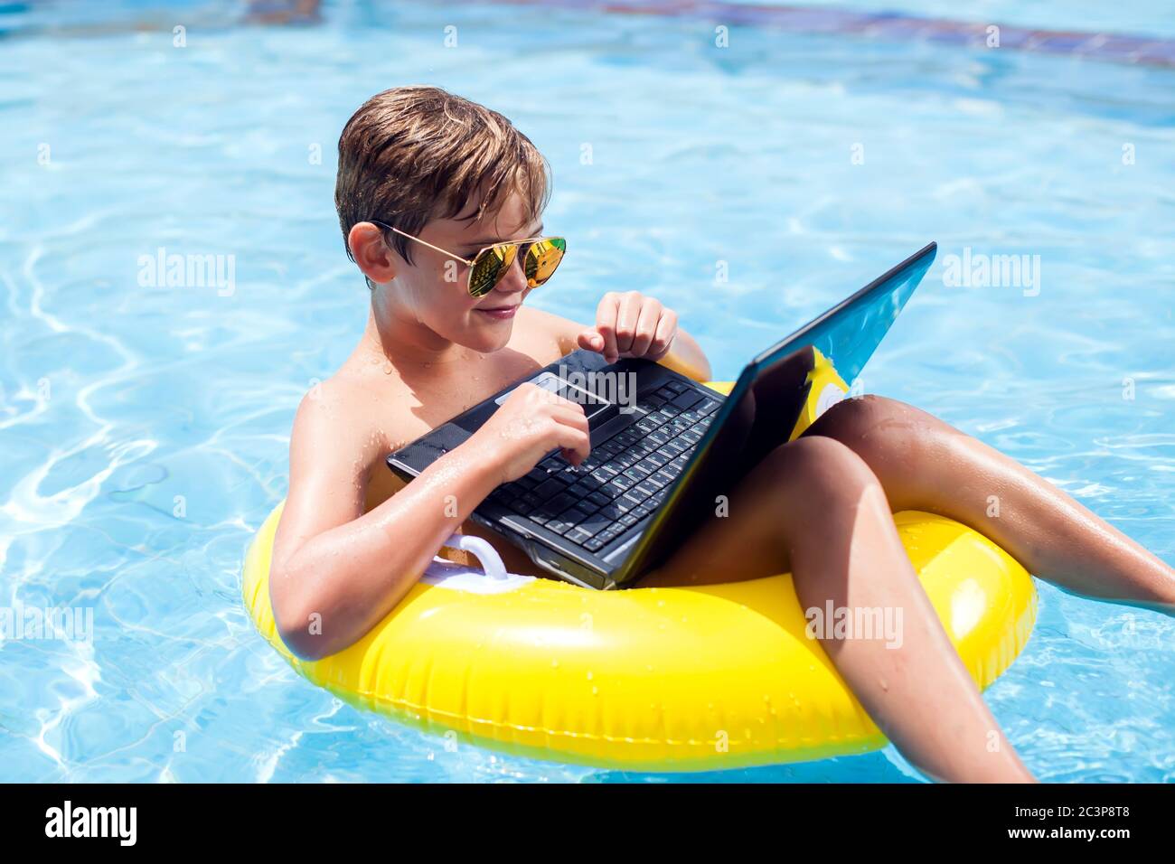 Pool technology hi-res stock photography and images - Alamy