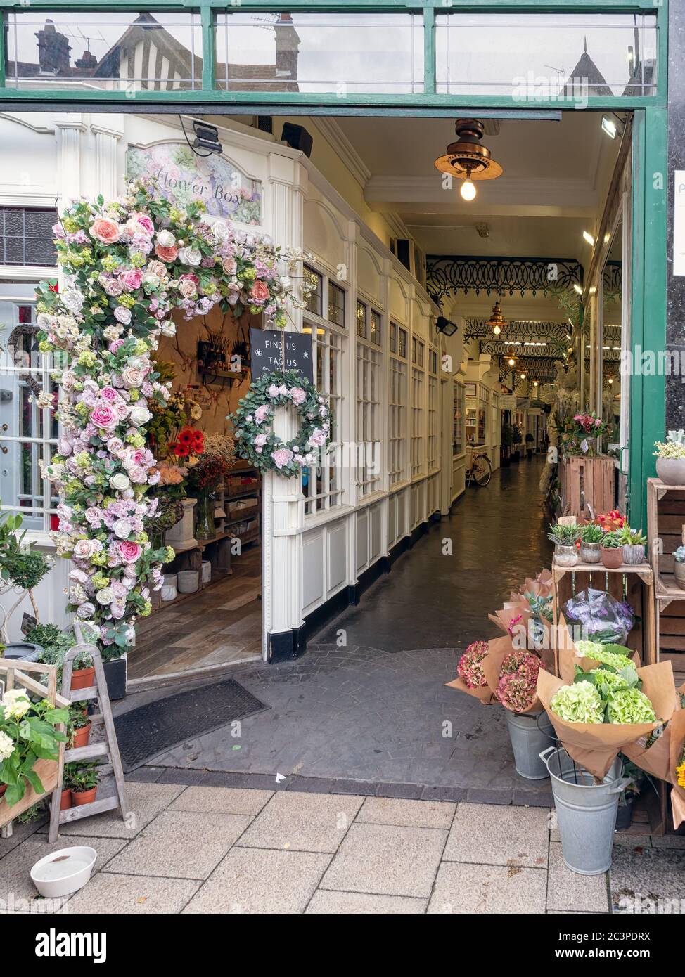 St albans shopping hi-res stock photography and images - Alamy