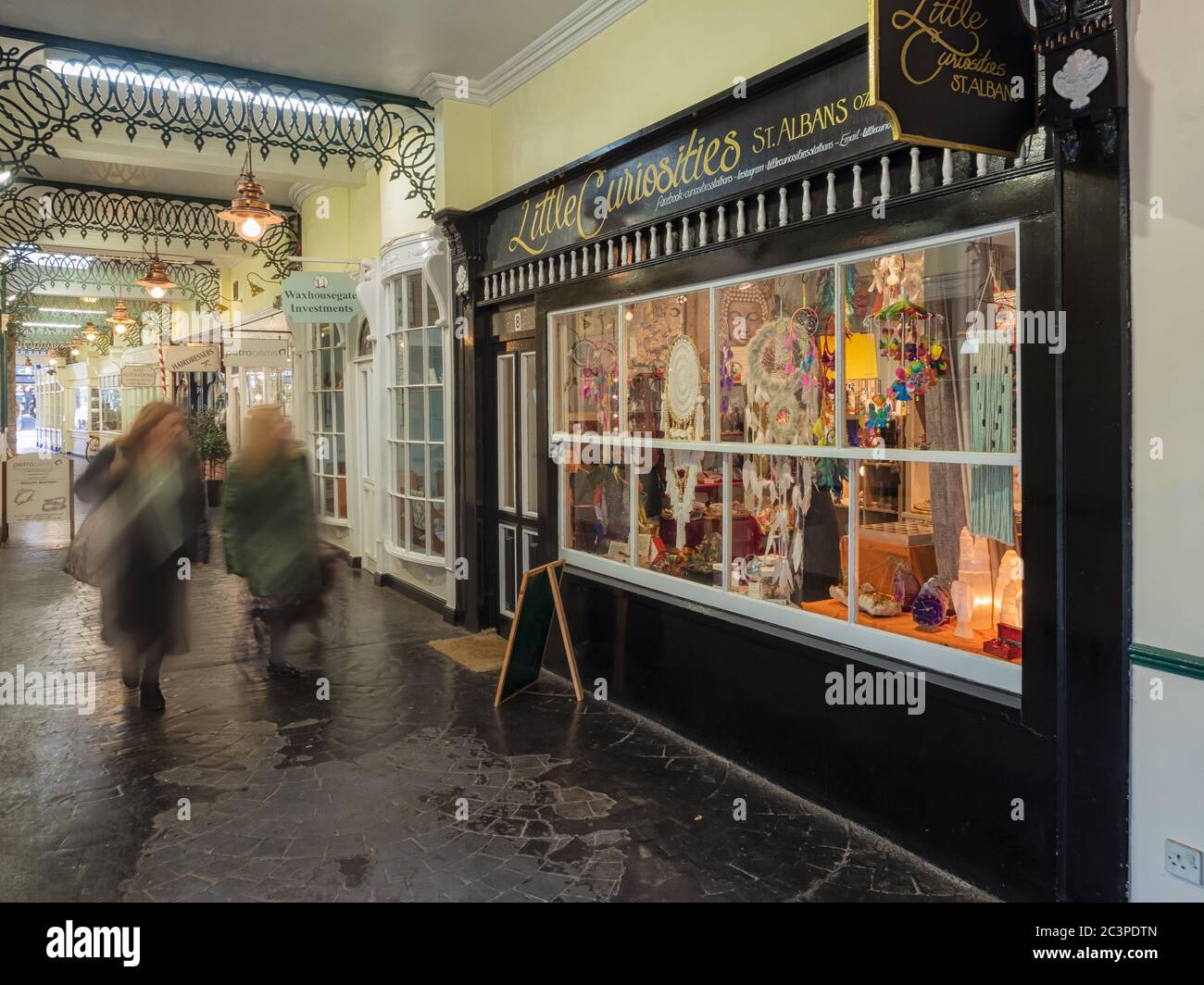 St albans shopping hi-res stock photography and images - Alamy