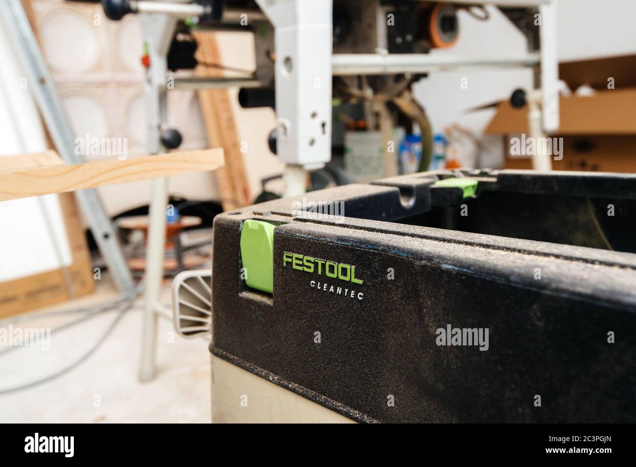 Festool vacuum cleaner hi-res stock photography and images - Alamy