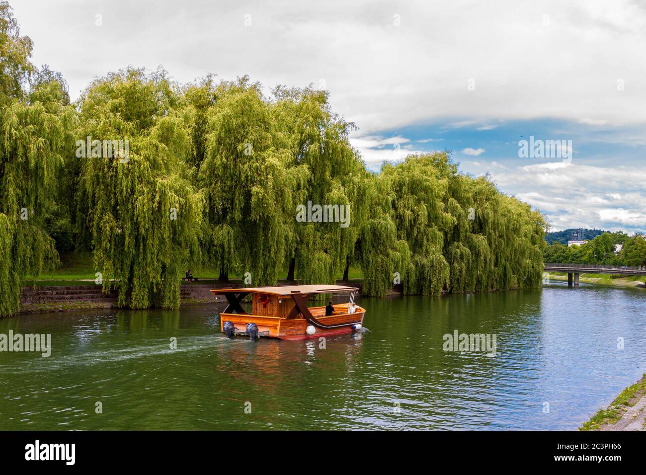 Cool and quiet hi-res stock photography and images - Alamy
