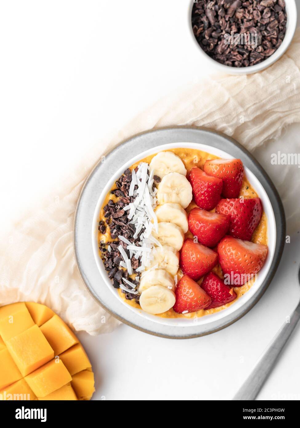 Healthy oatmeal with fresh fruits for breakfast Stock Photo - Alamy