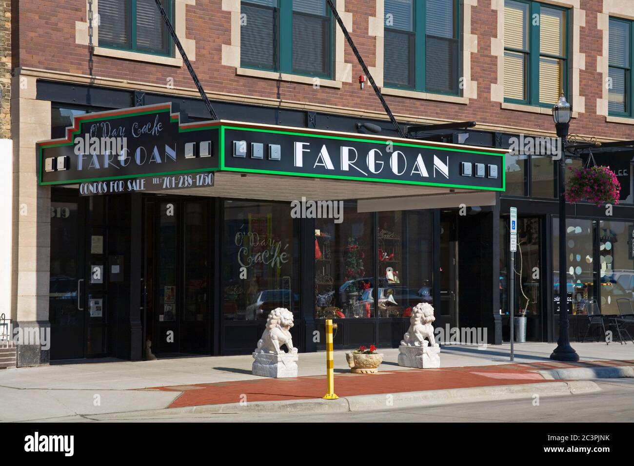 Fargo north dakota broadway hi-res stock photography and images - Alamy