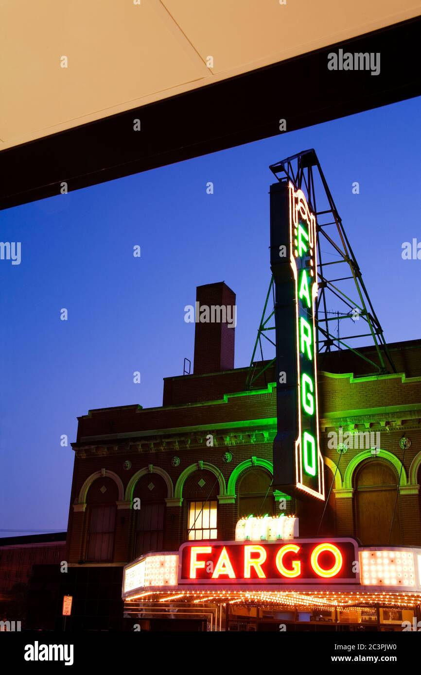 Fargo north dakota broadway hi-res stock photography and images - Alamy