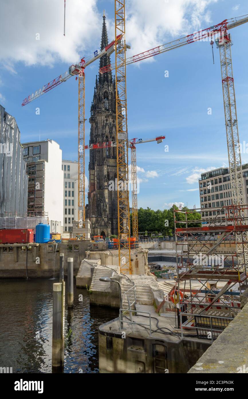 Krieg ruine hi-res stock photography and images - Alamy