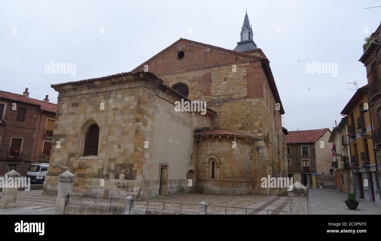 Leon's architecture. A stunning place in the Castile and Leon region ...