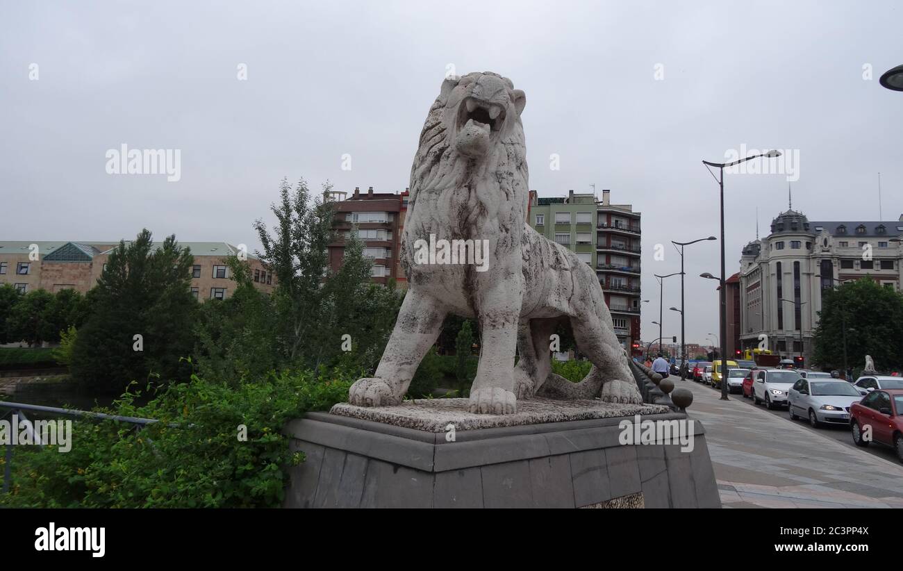 Leon's architecture. A stunning place in the Castile and Leon region ...