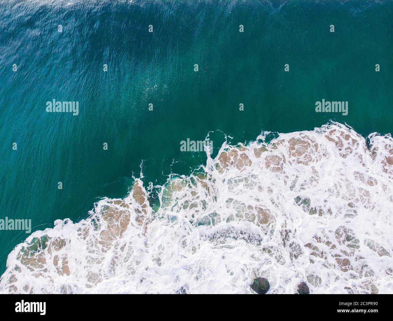 Overhead shot wavy sea hi-res stock photography and images - Alamy