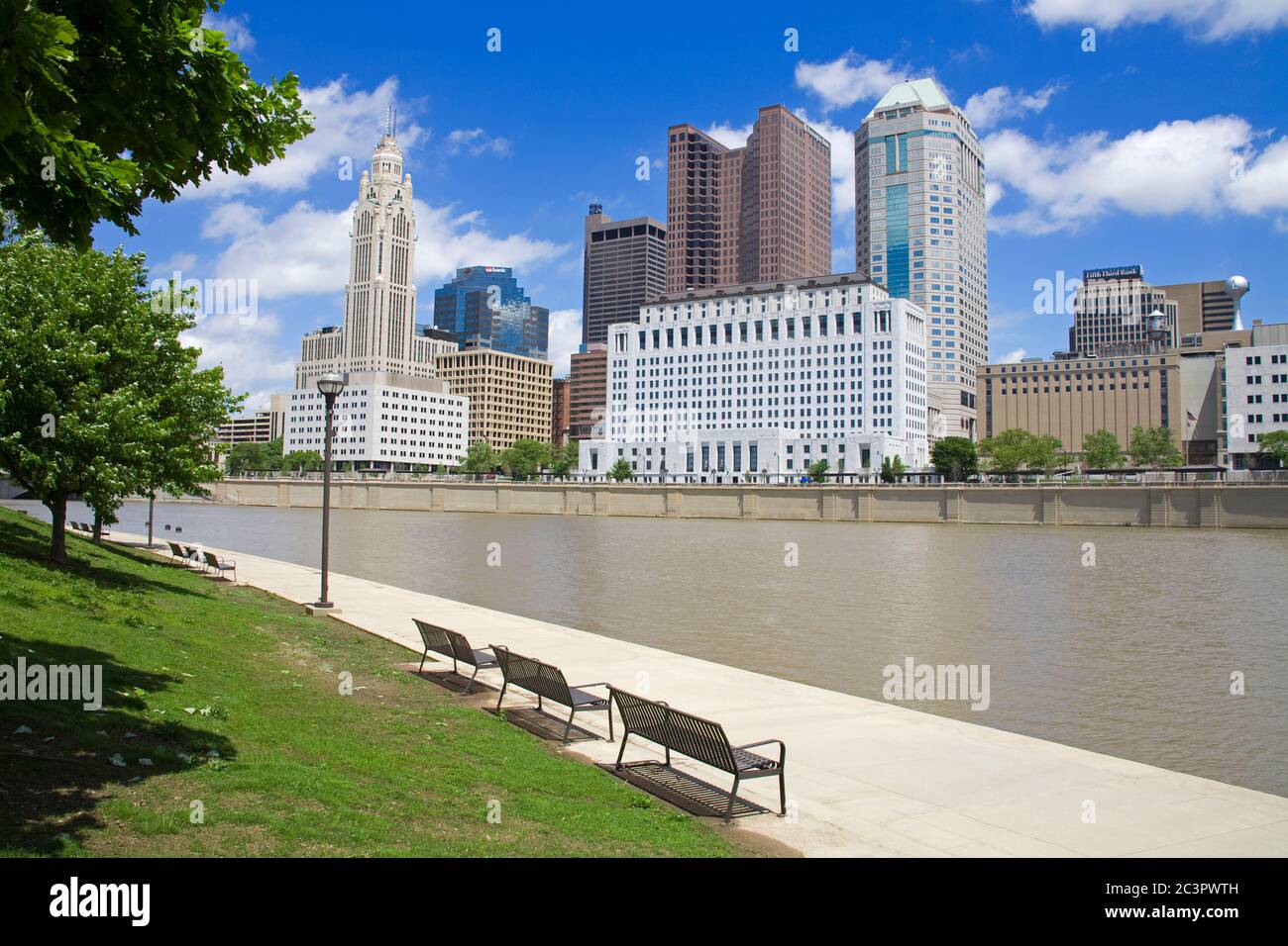Columbus skyline & the Scioto River,Ohio,USA Stock Photo - Alamy