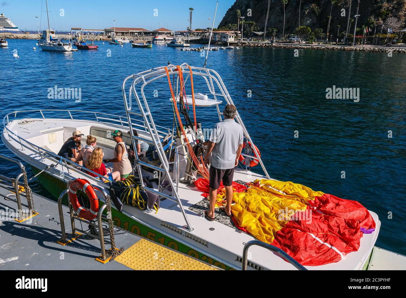 Loading Boat for Parasailing Stock Photo - Alamy