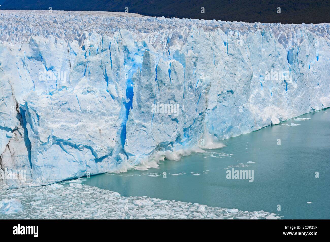 Ice Beginning to Fall off a the Perito Moreno Glacier in Los Glaciares ...