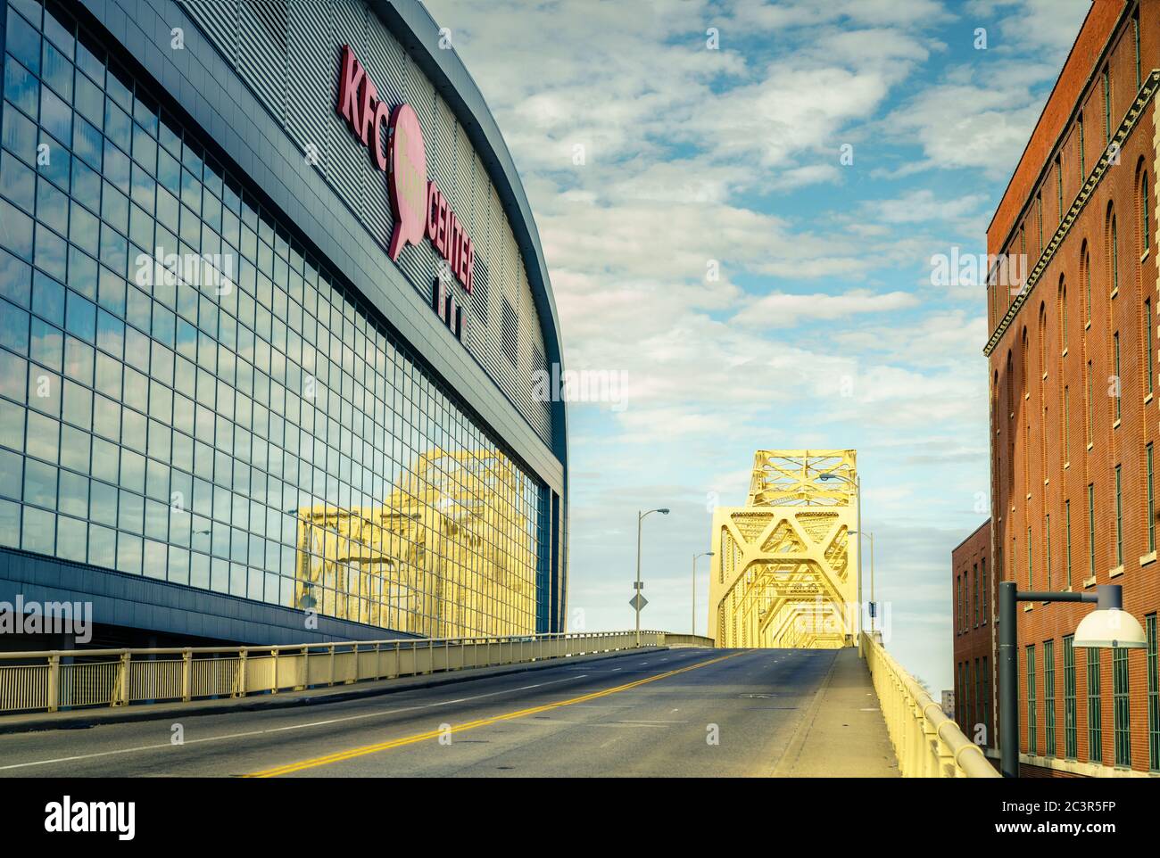 Louisville, KY, February 23, 2020: George Rogers Clark Memorial Bridge ...