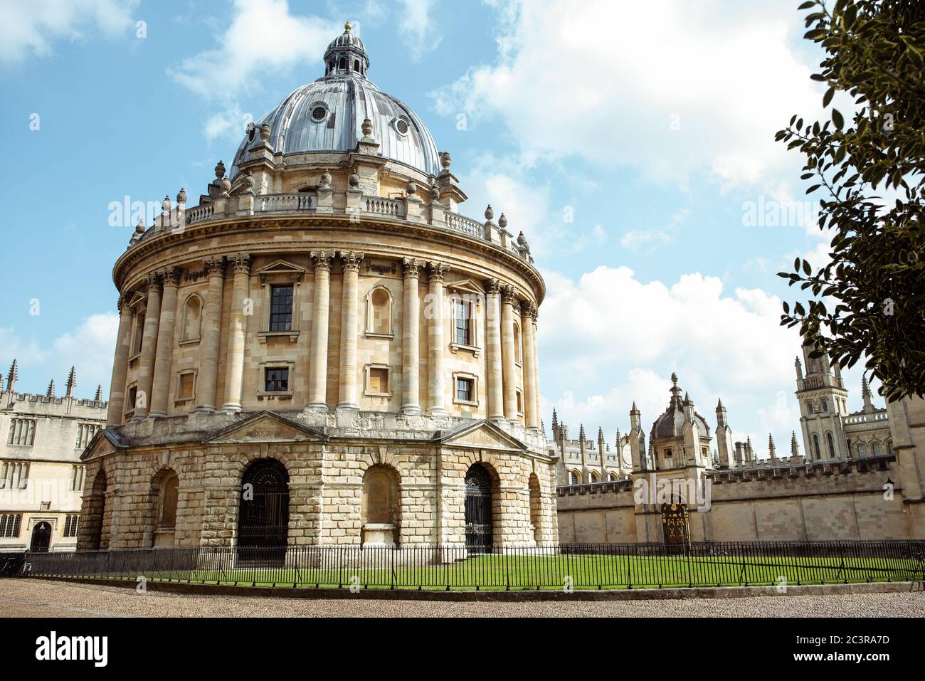 18 century building hi-res stock photography and images - Alamy