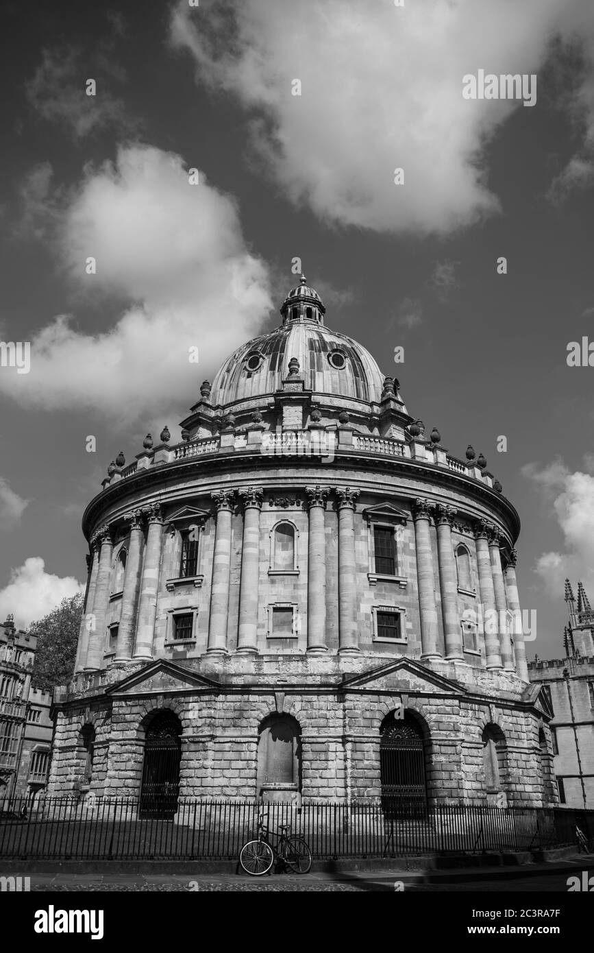 Radcliffe Camera in black and white Stock Photo - Alamy