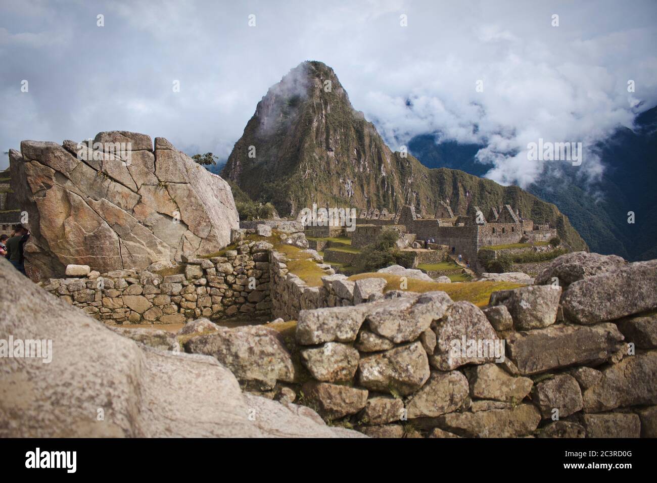 Landscape of the lost old Inca city Machu Picchu in the Andes mountains ...
