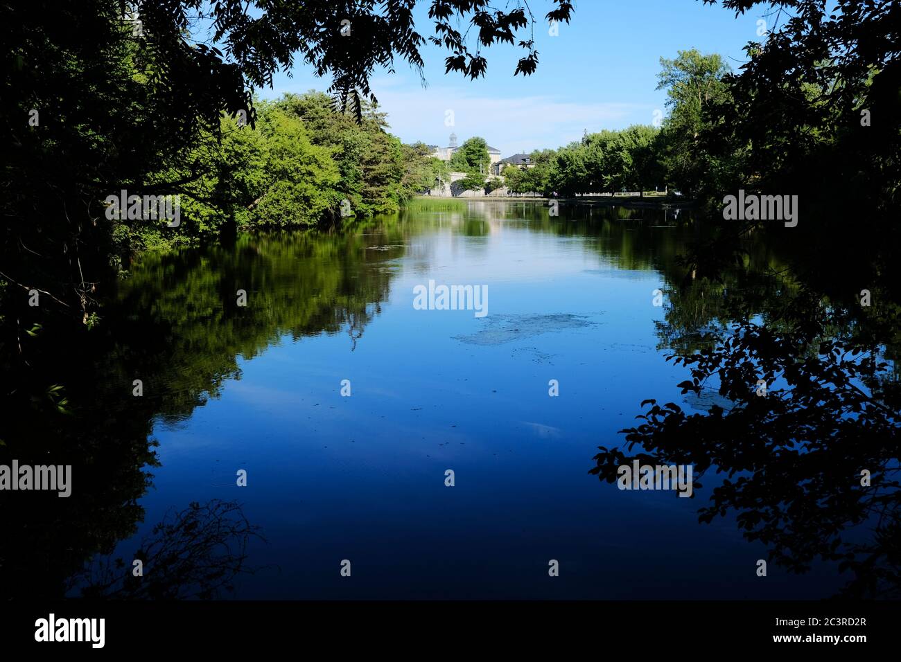 Royal bank of canada blue water hi-res stock photography and images - Alamy