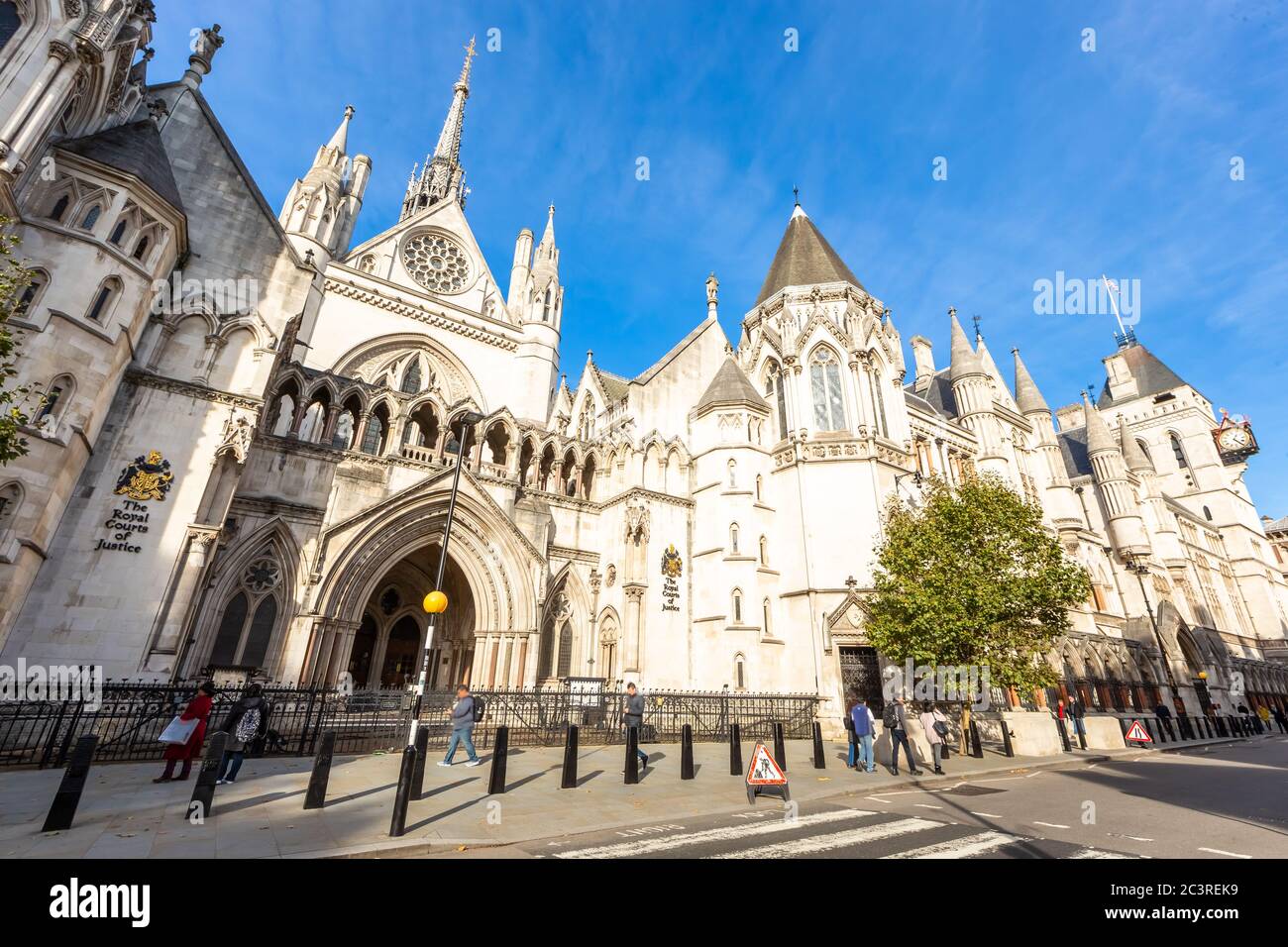 British justice symbol hi-res stock photography and images - Alamy