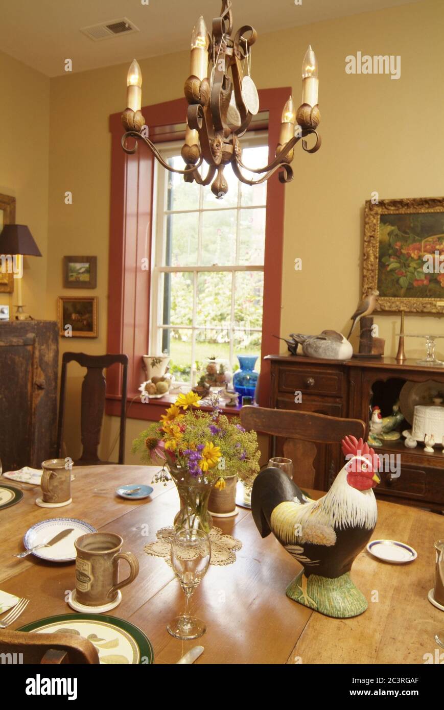 ST. CHARLES, UNITED STATES - Dec 23, 2008: A photo of the interior of a ...